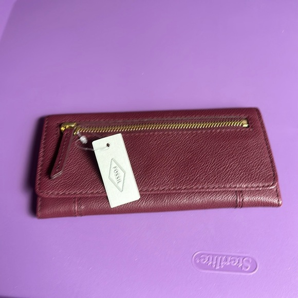 Fossil | Bags | Fossil Wallet | Poshmark